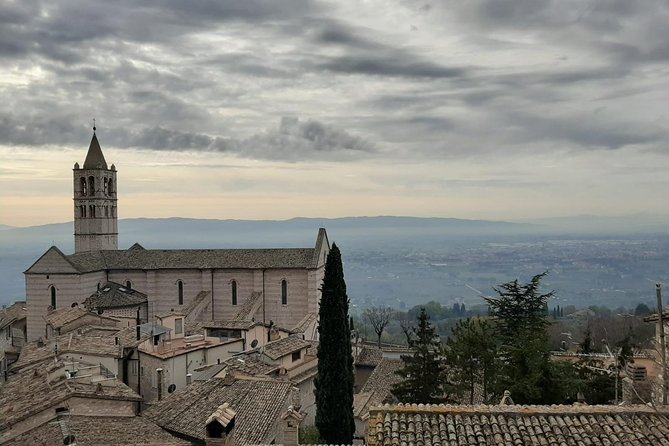 Assisi Full Day Tour Including St Francis Basilica and Porziuncola - Visiting the Eremo Delle Carceri and Sanctuary of Saint Damiano