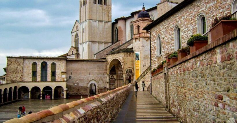 Assisi: Historic Walking Tour - Exploring Assisi: The Itinerary in Detail