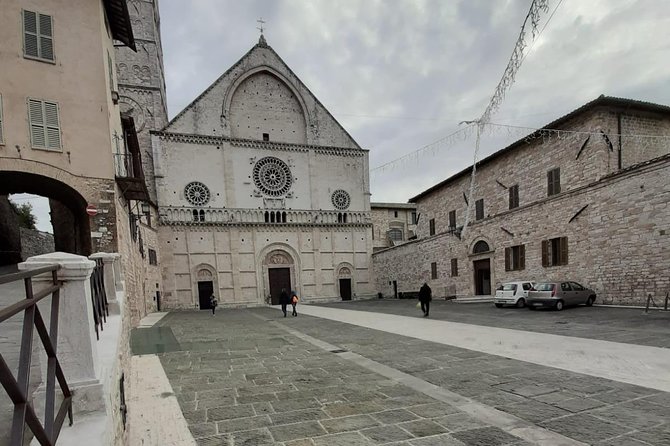 Assisi Private Walking Tour Including St. Francis Basilica - Flexible Itinerary and Personalized Attention
