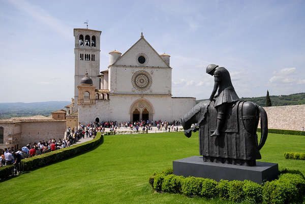 Assisi: Private Walking Tour with St. Francis Basilica - An In-Depth Look at the Assisi Private Walking Tour