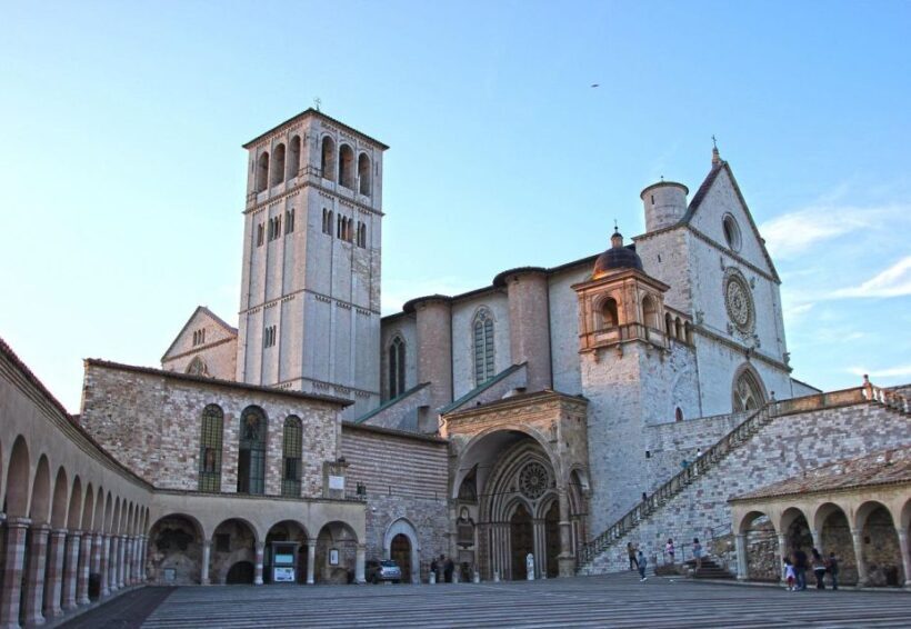 Assisi Walking Tour: Saint Francis and Saint Claire - Key Points