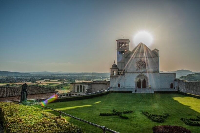Assisi: Walking Tour with St. Francis Basilica Visit - FAQ