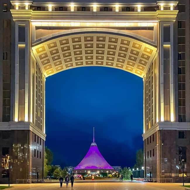 Astana City Tour: Explore Night City with a Certified Guide - Detailed Breakdown of the Itinerary