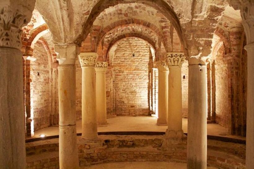 Asti: Taste Local Delicacies & Sample Wines on a Guided Tour - Exploring Asti’s Vibrant Streets