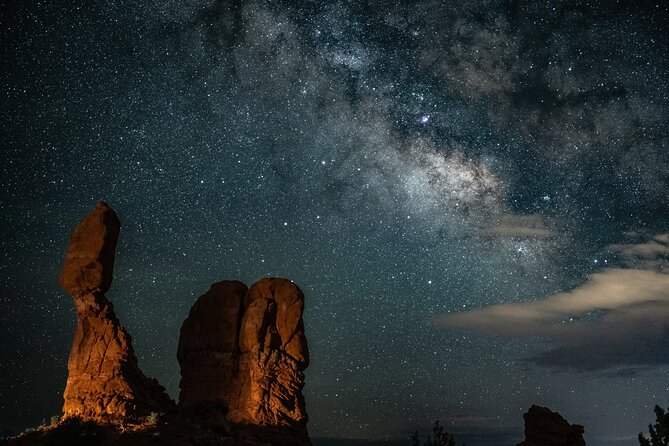 Astro-Photo, Hiking and Stargazing Tour in Arches National Park - The Sum Up