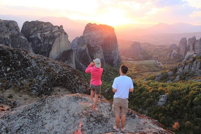 Athens: 3 Days 2 Nights Meteora With Small Size Tours & Hotel - Exploring Meteoras Natural Wonders