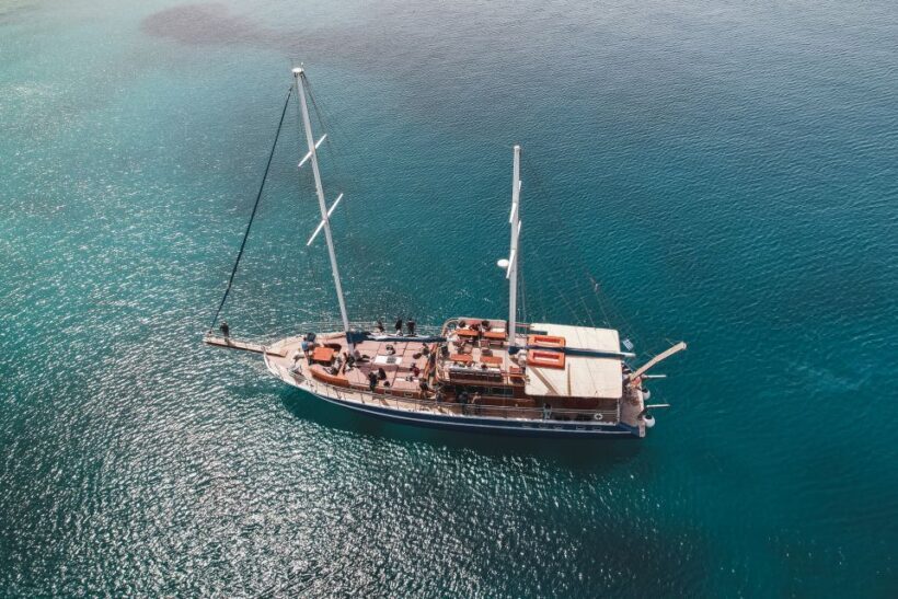 Athens: 3-Hour Sunset Cruise with Swim Stop, Snacks & Drinks - Key Points