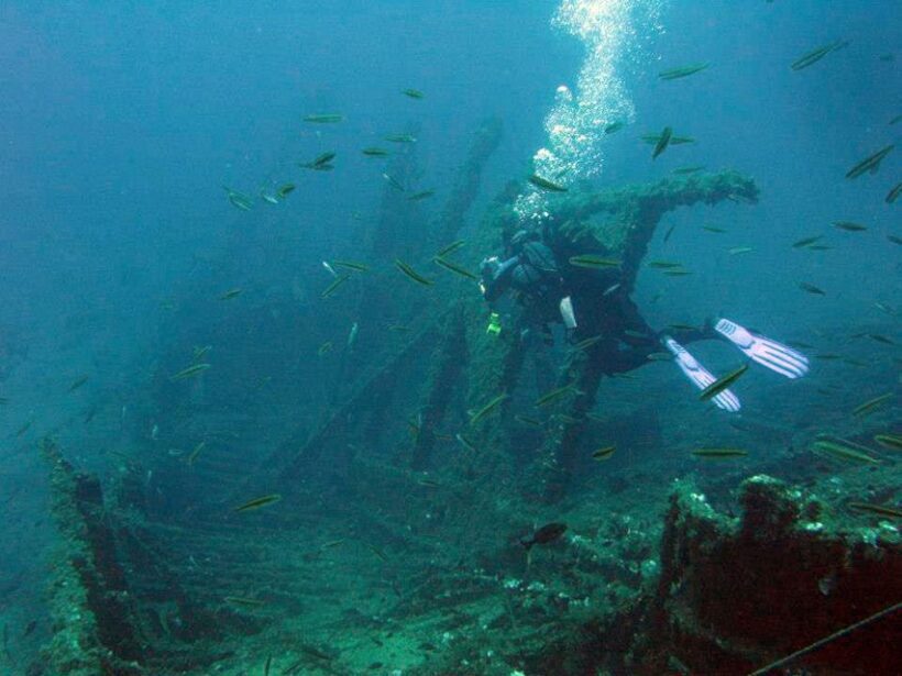 Athens: Adventure Dives in Nea Makri for Certified Divers - Who Should Consider This Tour?