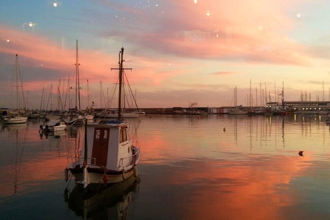 Athens by Night private tour /4 hours ( music & Folklore dance) - FAQs