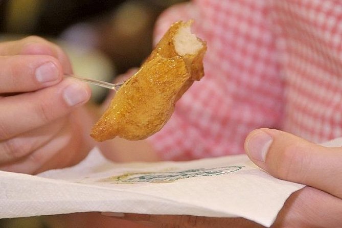 Athens by night. Small walking and musical show. - Who Should Book This Tour?