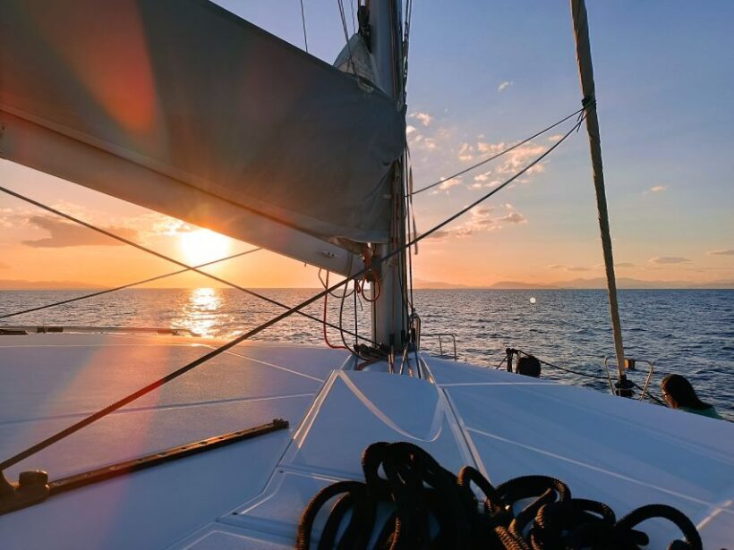 Athens: Catamaran Cruise with Light Lunch and Wine - Why This Tour Is a Great Choice
