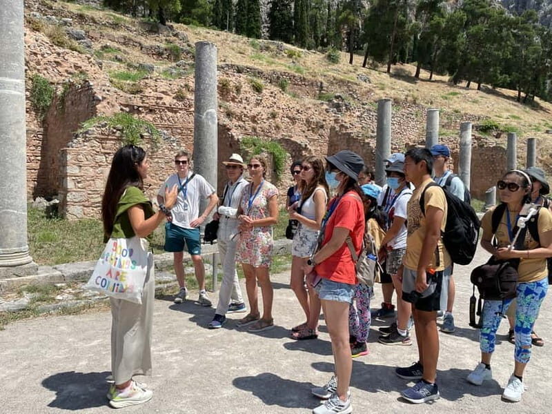 Athens: Delphi Guided Trip with Optional Lunch and Entry - The Itinerary: A Dive into Ancient and Modern Greece