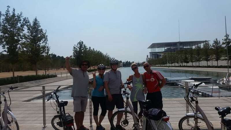 Athens: Electric Bike Seaside Tour with Guide - Key Points
