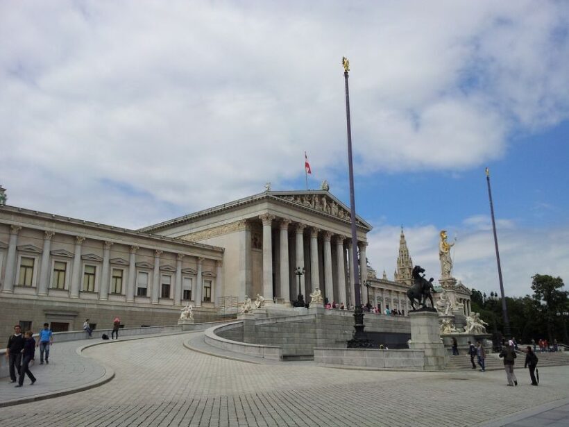 Athens Highlight Tour: Acropolis, Museum, Temple of Zeus - Key Points