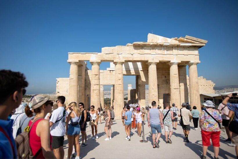 Athens: Hop-On-Hop-Off & Acropolis & Acropolis Mus.& 3 audio - A Deep Dive into the Tour Experience