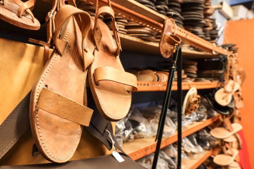 Athens: Local Markets with Artisanal Crafts Walking Tour - Analyzing the Value
