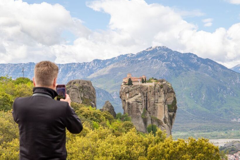 Athens: Meteora Monasteries Day Tour with Lunch - FAQs