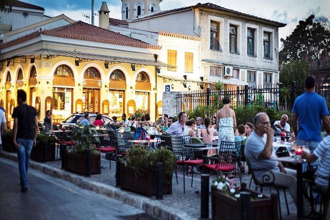 Athens Moonlight Waling Tour With Drinks and Meze Dishes - Exploring Athens Illuminated Sights