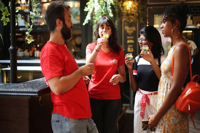 Athens Moonlight Waling Tour With Drinks and Meze Dishes - Discovering Local Spirits and Meze Dishes