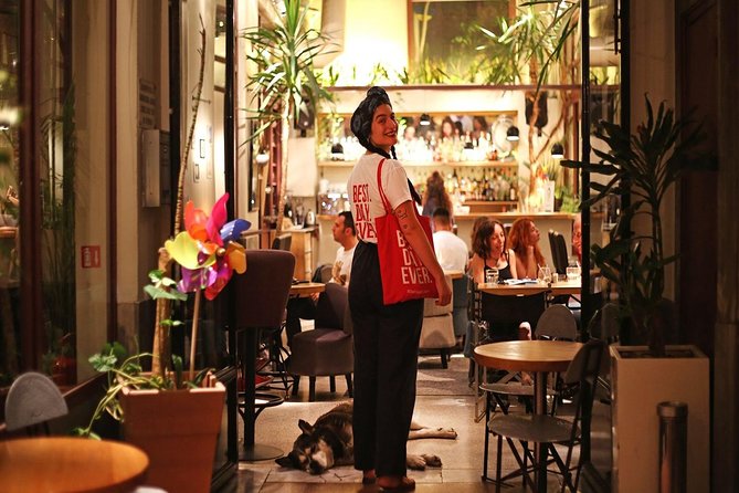 Athens Moonlight Waling Tour With Drinks and Meze Dishes - Taking in Athens Vibrant Nightlife