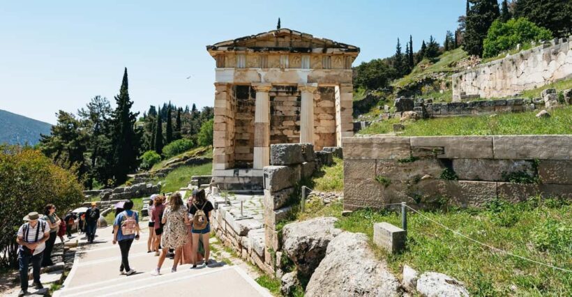 Athens: Mythology of Delphi, Museum and Arachova Guided Tour - Practical Details: Transportation, Cost, and Comfort