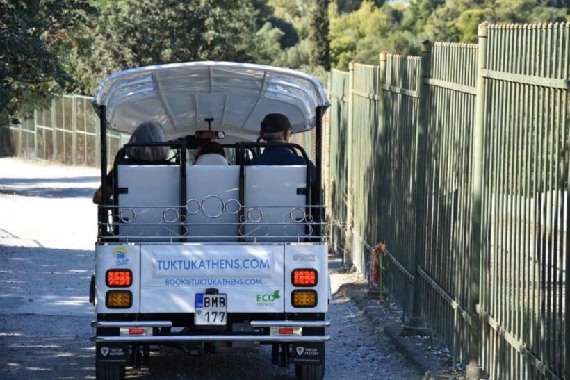 Athens: Private Evening Sightseeing Tour by Electric Tuk-Tuk - Authentic Experiences from Past Travelers
