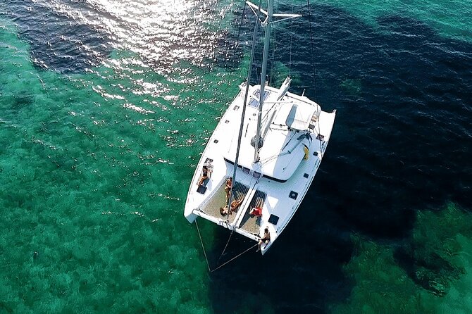 Athens Private Luxury Catamaran Cruise With Traditional Greek Meal and BBQ - Sumptuous Barbecue Lunch and Open Bar