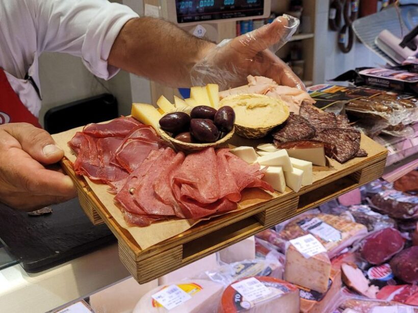Athens: Private Urban Treasure Hunt with Food Stops - Who Should Consider This Tour?