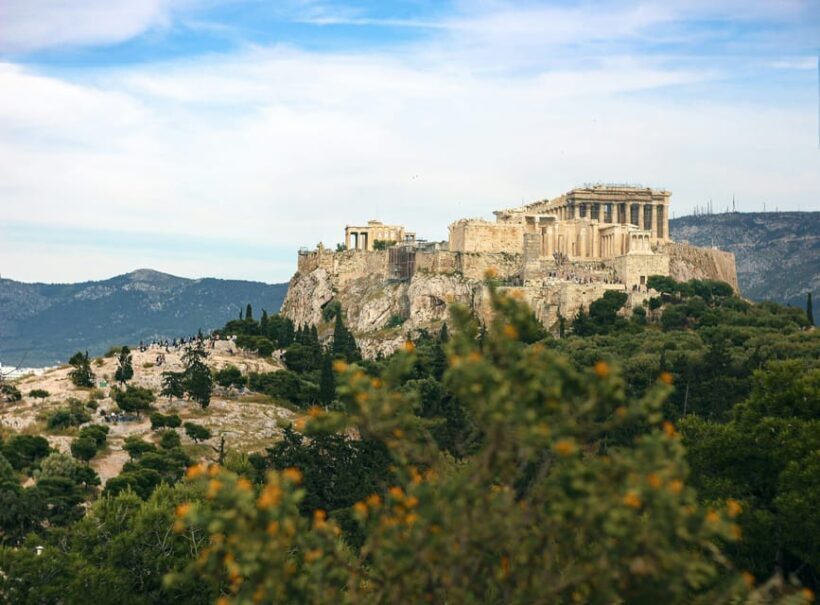 Athens Private Walking Tour in Spanish - The Sum Up