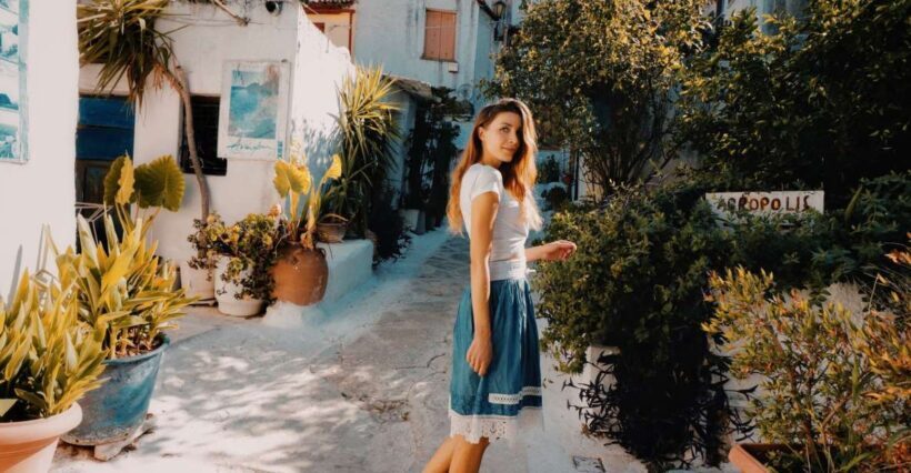 Athens: Professional photoshoot at Anafiotika Village - Why This Photoshoot Is Worth Considering