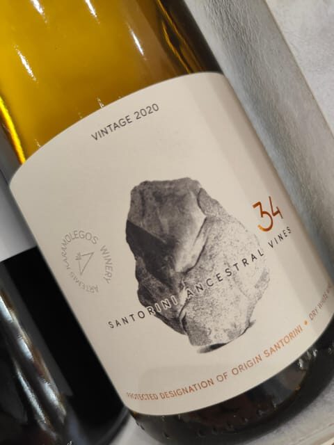 Athens: Santorini Wine Tasting at Brettos Bar in Plaka - An Introduction to the Experience