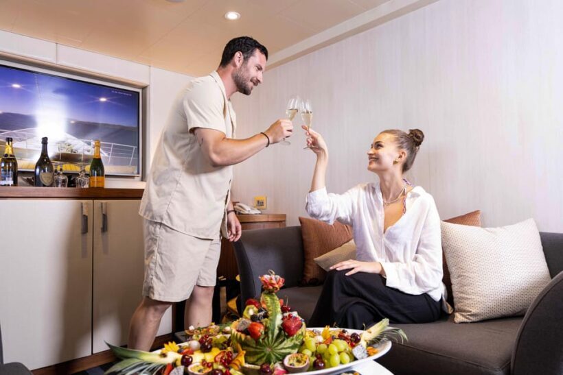 Athens: Saronic Islands Cruise with VIP Area Seating & Lunch - An In-Depth Look at the Experience