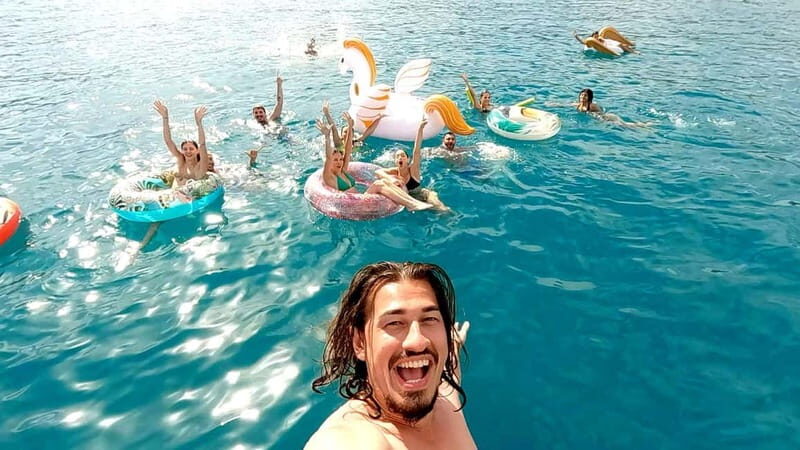 Athens: Swimming Cruise with Lunch, Wine & Live DJ on Board - Who Will Love This Tour?