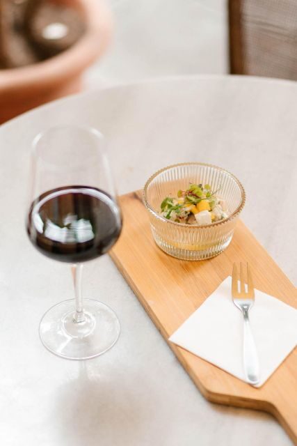 Athens: Tasting of 6 Wines from Kefalonia with Food Pairing - Why This Tour Works Well