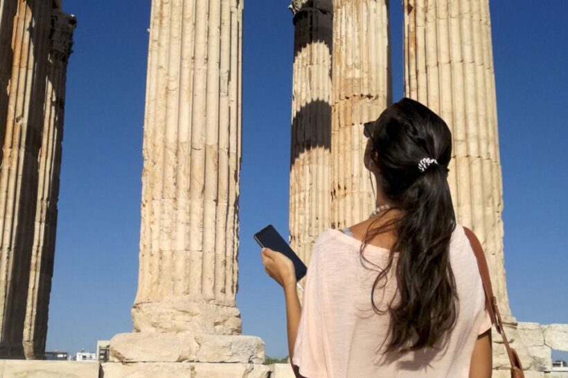 Athens: Temple of Olympian Zeus Ticket and Audio Tour - Navigating the Visit