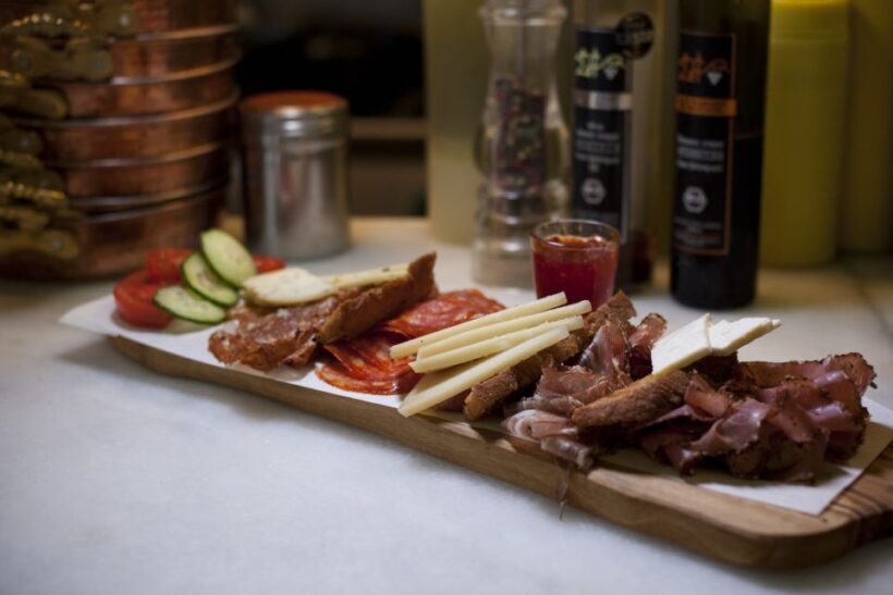 Athens: The Classic Food Tasting Tour - Value and Practical Aspects