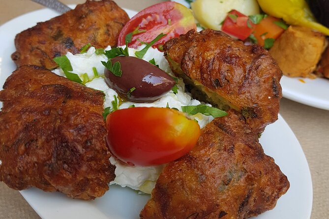 Athens: The Classic Food Tasting Tour Review - Accessibility and Health Considerations