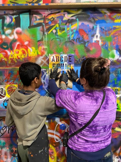 Atlanta: BYOB Spray Paint and Sip - What to Expect During the Workshop