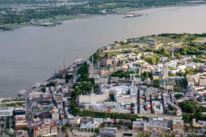 Attitude-Helicopter: Helicopter tour of Quebec City - Key Points