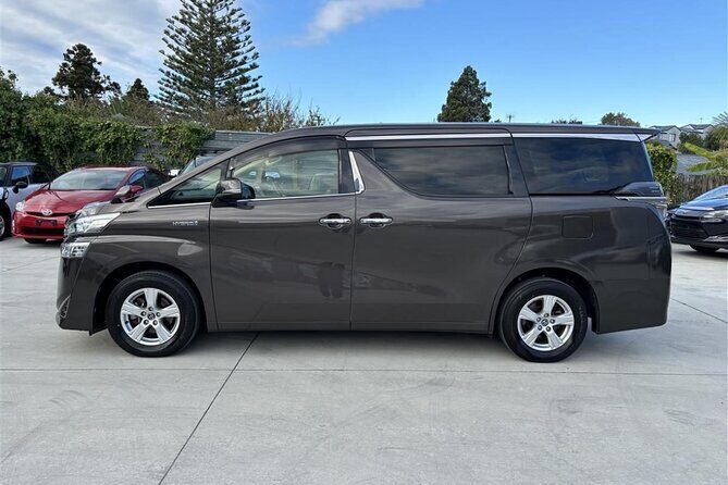 Auckland Airport/CBD Transfer 1-7 traveler (VIP/Luxury Vehicles) - What to Expect from Your Private Transfer