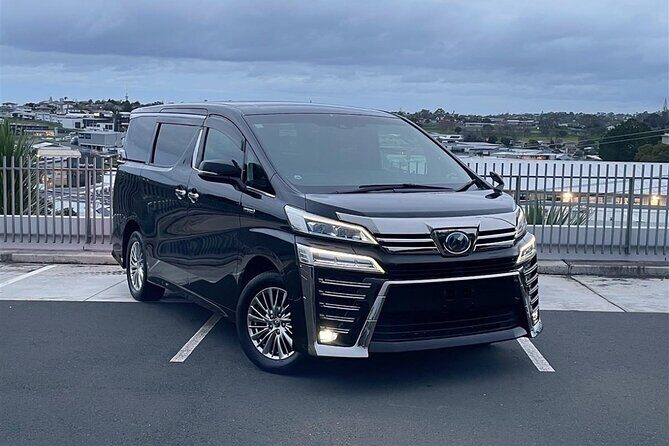 Auckland Airport/CBD Transfer 1-7 traveler (VIP/Luxury Vehicles) - Analyzing the Price and Its Value