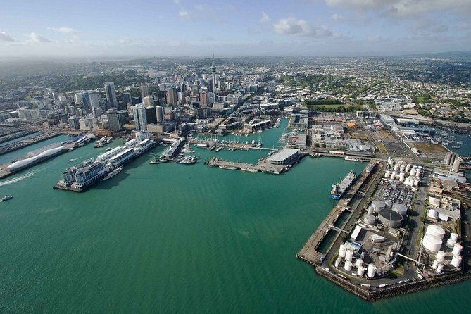 Auckland CBD / Airport Transfers | Mercedes Benz (2 - 6 Pax) - FAQ