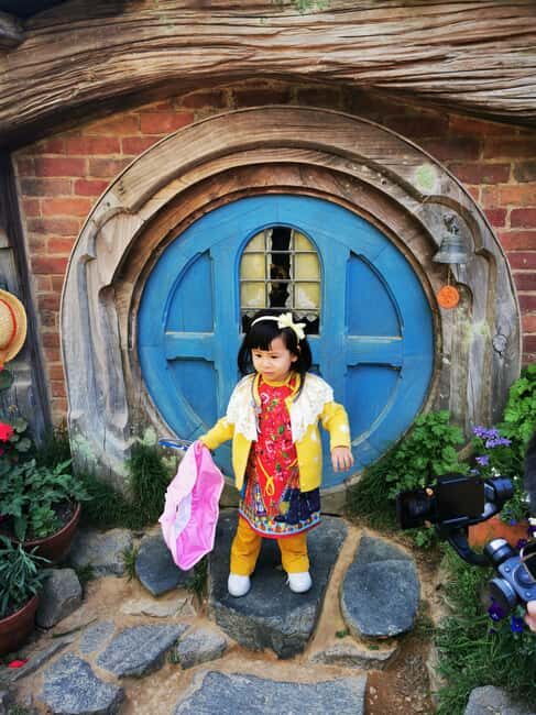 Auckland Day Trip: Explore Hobbitons Magic & Vintage Cars - Practical Tips for Travelers