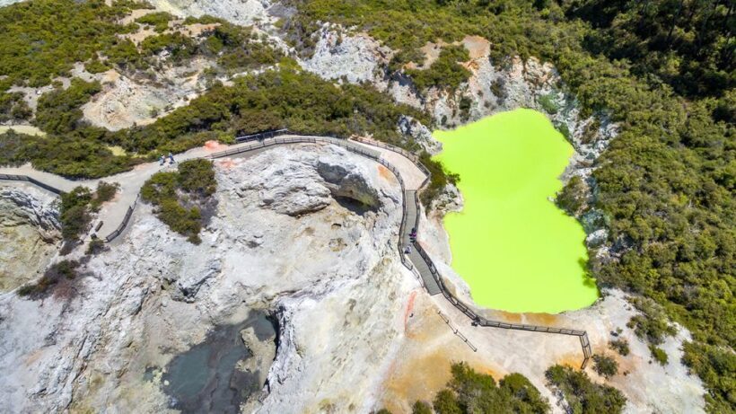 Auckland: Hobbiton, Rotorua and Wai-O-Tapu Day Tour - Exploring the Itinerary: What to Expect