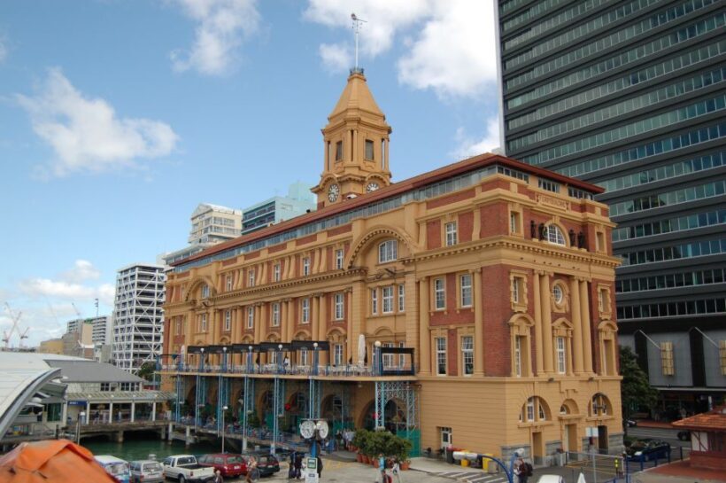 Auckland: Private Walking Tour with a Local - Real Traveler Insights