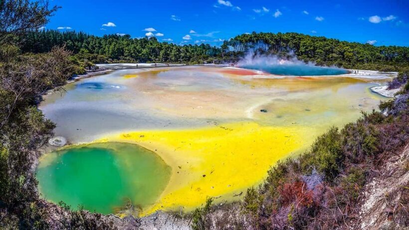 Auckland: Rotorua Highlights Tour with Wai-O-Tapu & Hot Tubs - Considerations and Tips