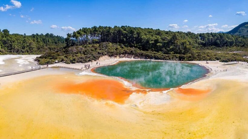 Auckland: Rotorua Highlights w WaiOTapu & Redwoods Treewalk - FAQs