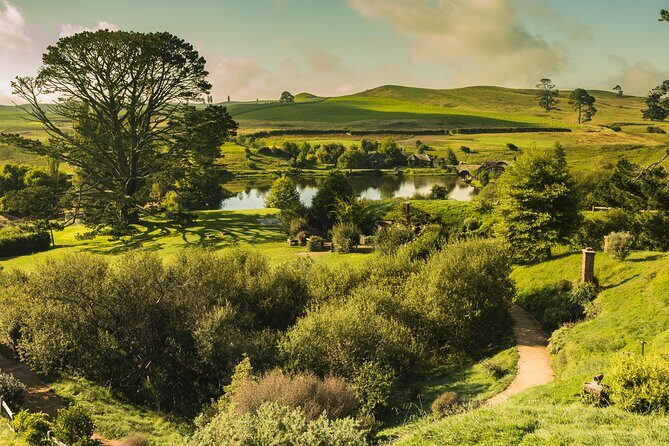 Auckland to Hobbiton Movie Set Private Tour - Potential Drawbacks or Considerations
