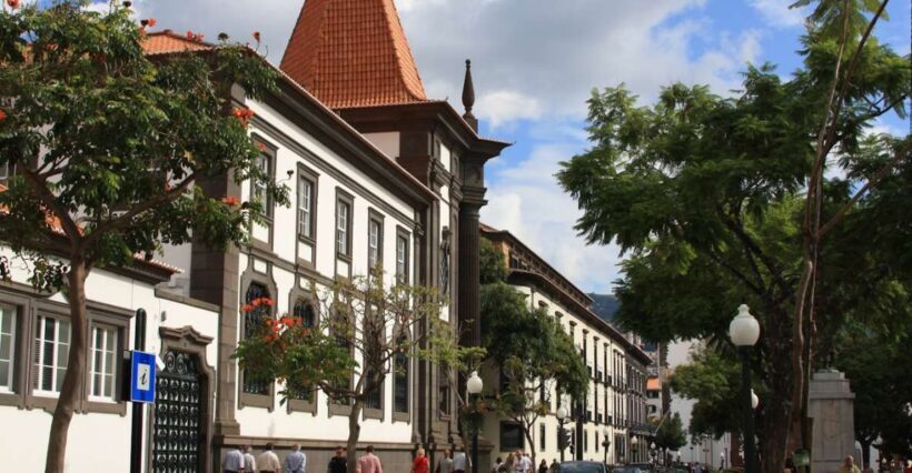 Audio Guide Citywalk Funchal for Cruise Guests - Detailed Breakdown of the Experience