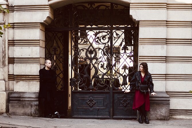 Audio Tour Guided by Live Actors: a Date With Tbilisi, Sololaki - Tour Overview